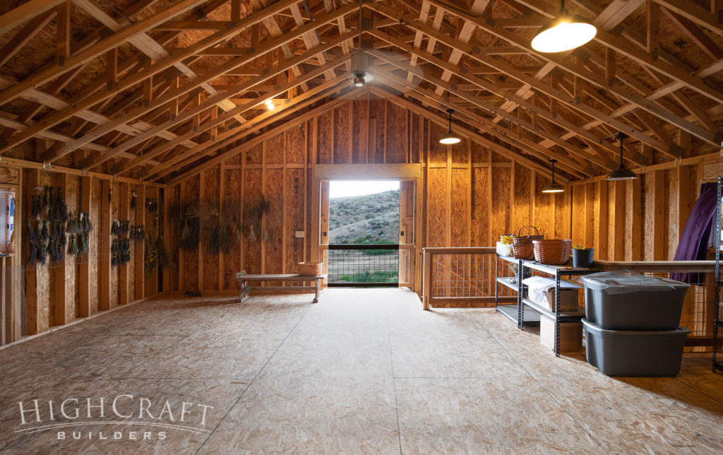 Dutch Ridge Ranch Barn