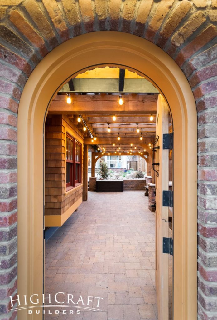 5 Gorgeous Garages