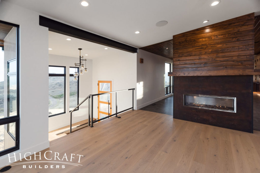 Mid Century Mountain Home - HighCraft