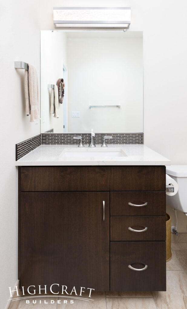 Modern-White-Oak-Kitchen-Flat-Panel-Vanity-Cabinets - HighCraft